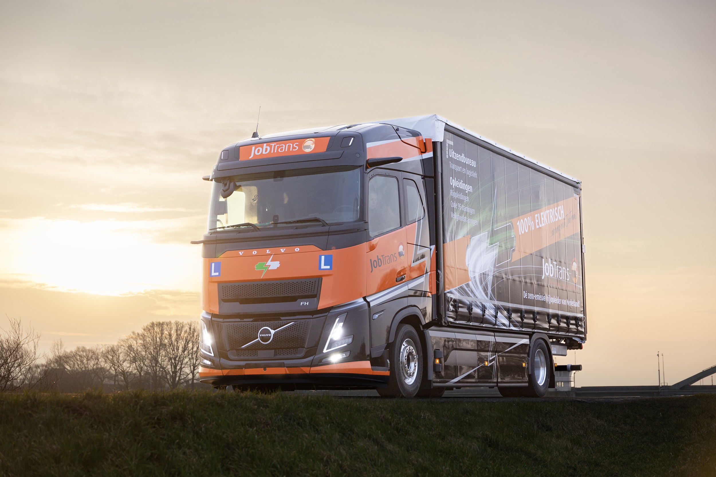 JobTrans start zero-emissie rijopleiding met Volvo FH Aero Electric | Nijwa