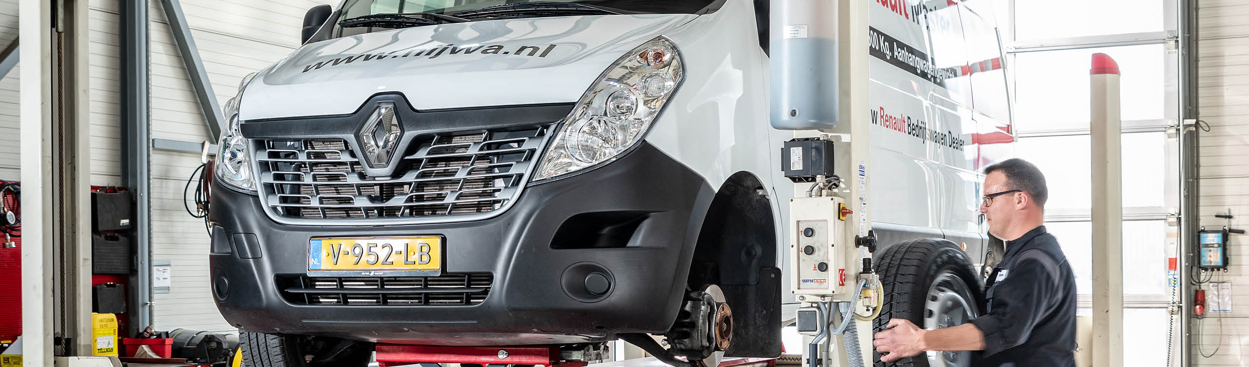 Nijwa Groep uitgeroepen tot Renault Trucks Excellence Dealer Nijwa Groep uitgeroepen tot Renault Trucks Excellence Dealer